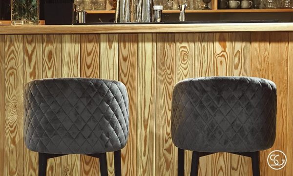 How to Select the Right Bar Chairs for Your Home Bar | Snow Globe